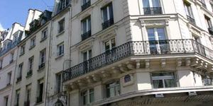 66 rue Saint-Denis, 75001 Paris