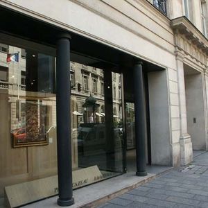 16 avenue Matignon, 75008 Paris