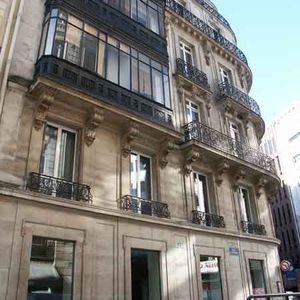 8 rue de Berri, 75008 Paris
