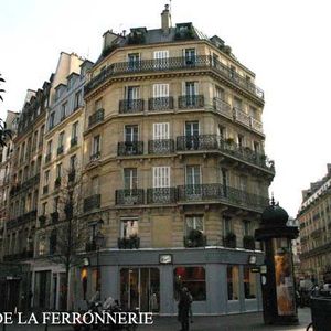 22 rue des Halles, 75001 Paris