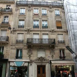 42 rue Saint-Placide, 75006 Paris