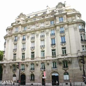 71 quai Branly, 75007 Paris