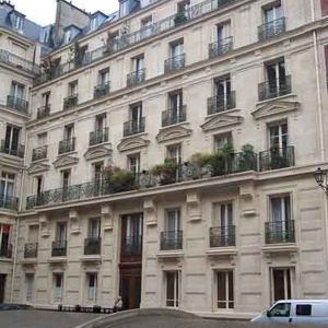 3 square du Roule, 75008 Paris