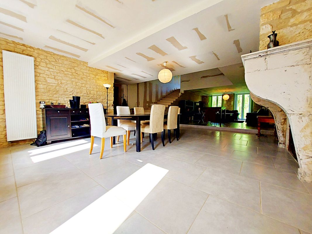 Vente Maison 4 pièces de 245 m²