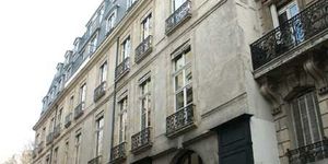 52 rue des Saints-Pères, 75007 Paris