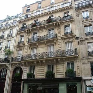 44 rue Saint-Placide, 75006 Paris