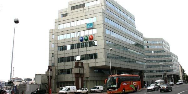 Place des Cinq Martyrs du Lycée Buffon, Paris (75014, 75015)