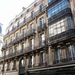 8 rue de Berri, 75008 Paris